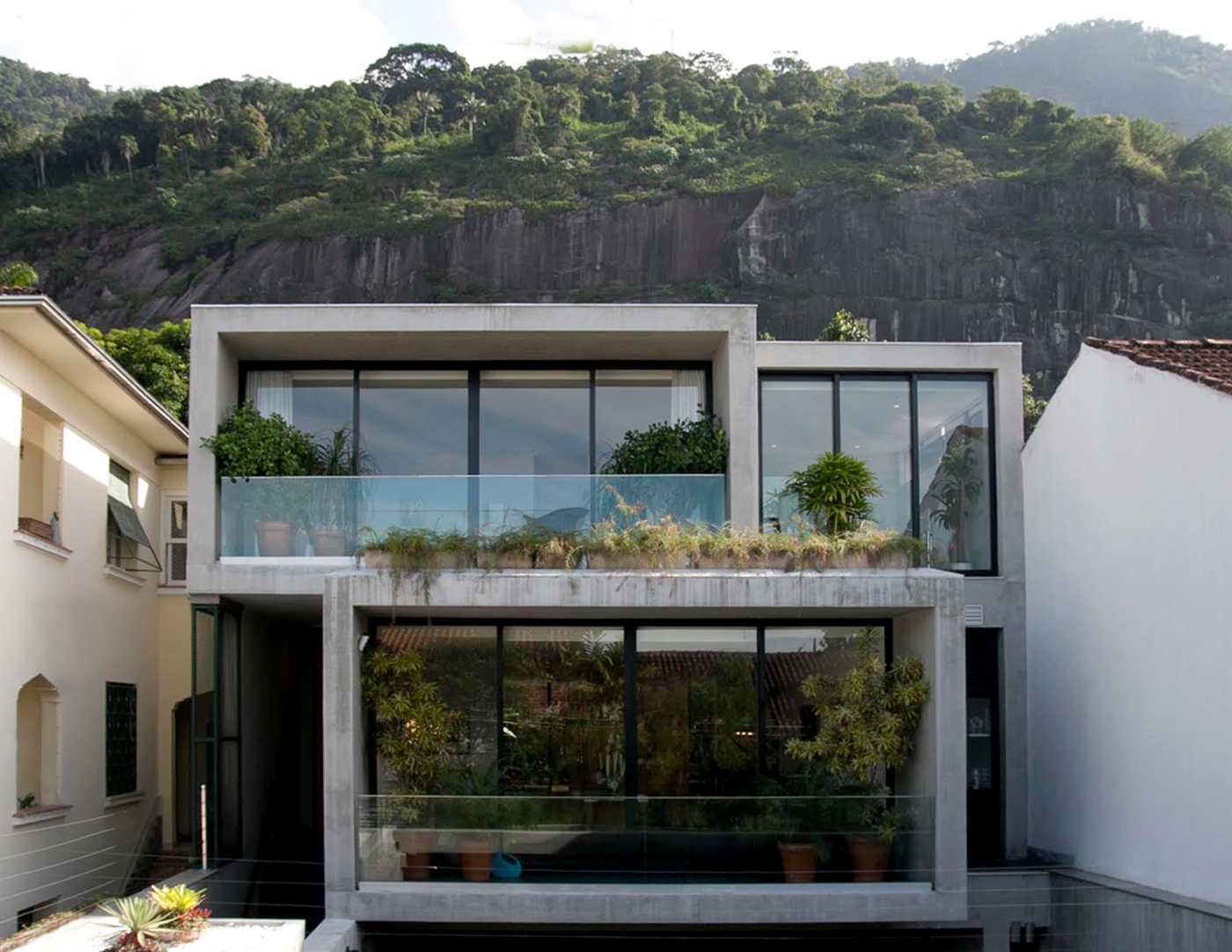 Rio House - HWKN by Matthias Hollwich